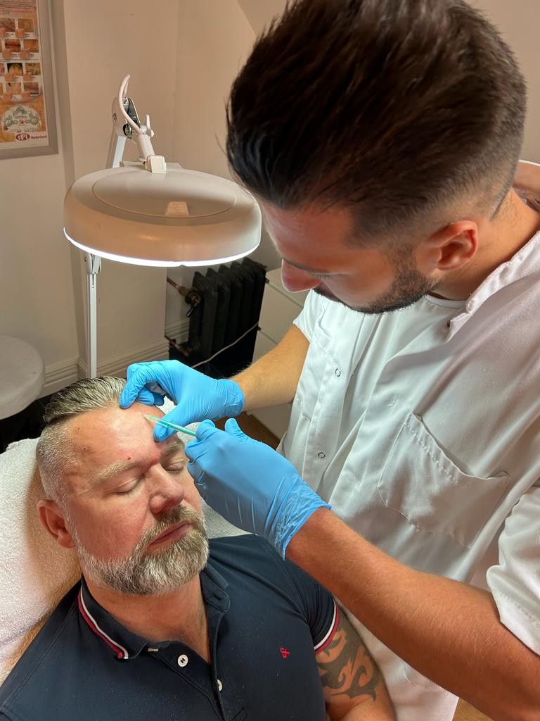 Botox & Fillers nazorg – Cosmediq PMU Botox Fillers specialist van Brabant
